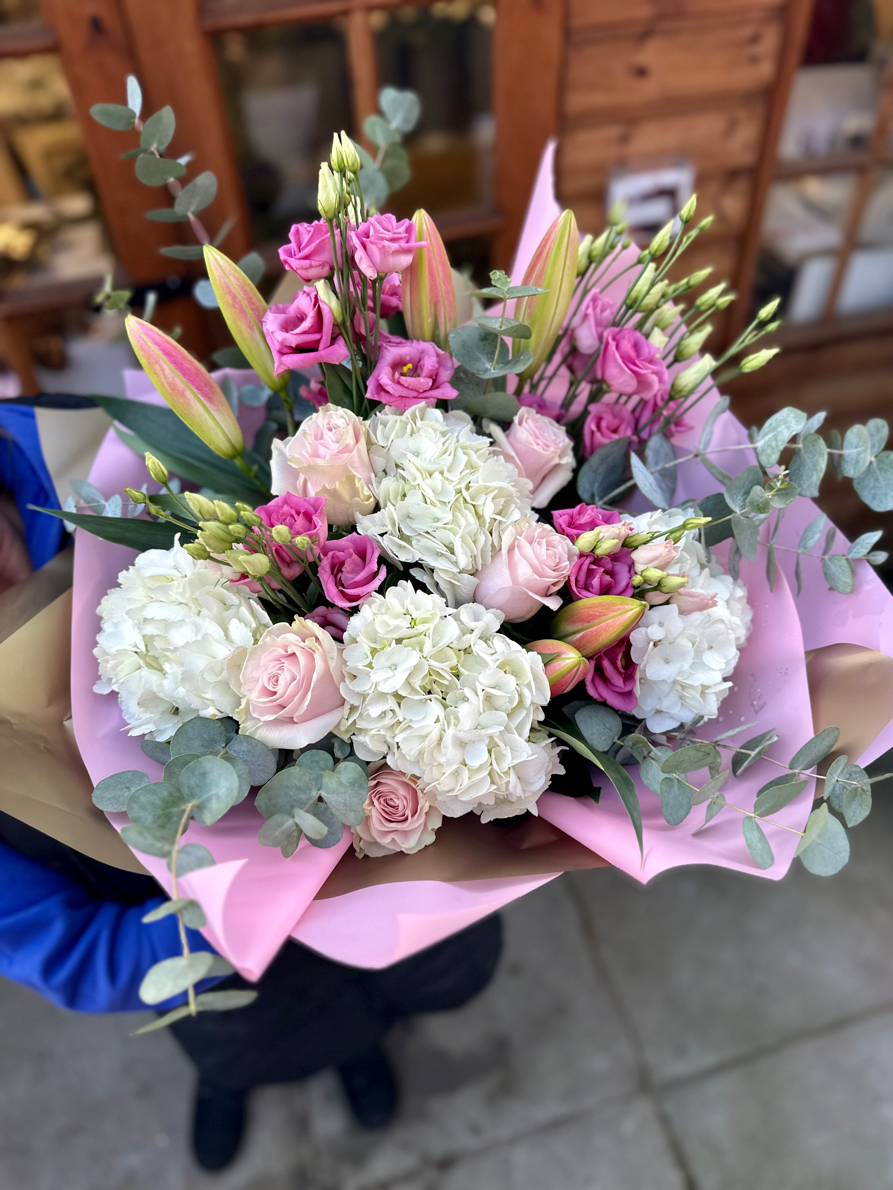 Flower Delivery in Liverpool | Luxury Flowers | Flower Days Florists