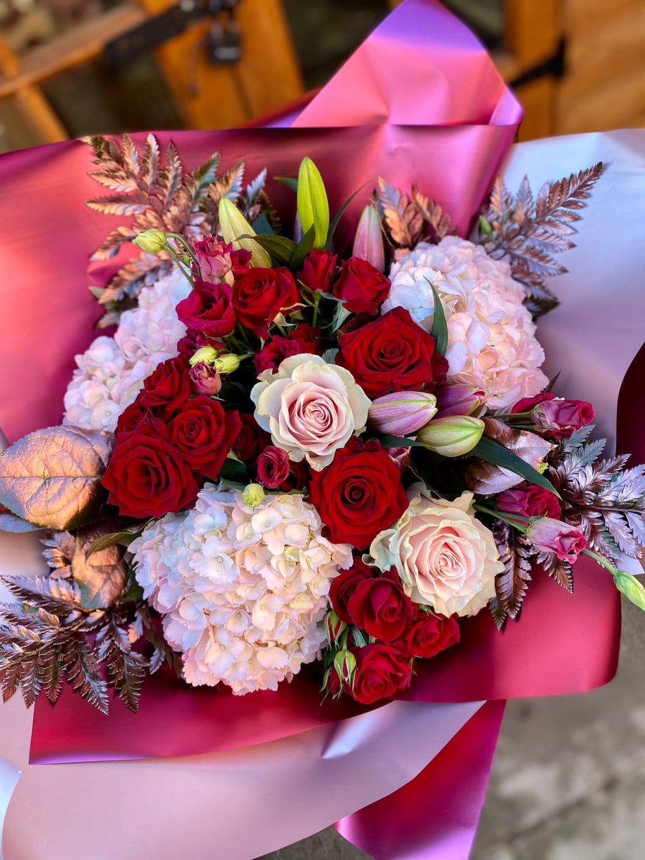 Flower Delivery in Liverpool | Luxury Flowers | Flower Days Florists